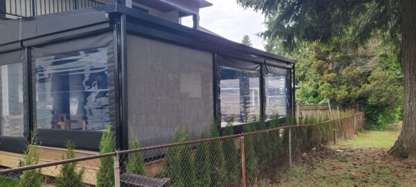 Retractable Patio Cover with Habitat Screens - Jamdis